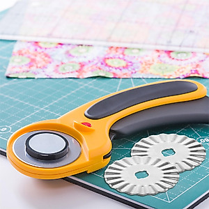 20 Pieces 45 mm Wave Rotary Blade Replacement Cutter Pinking Refill Blades Wavy Circular Edge Blade for Quilting Scrapbooking Sewing Cutting Paper Cloth Fabric Arts Crafts Tools