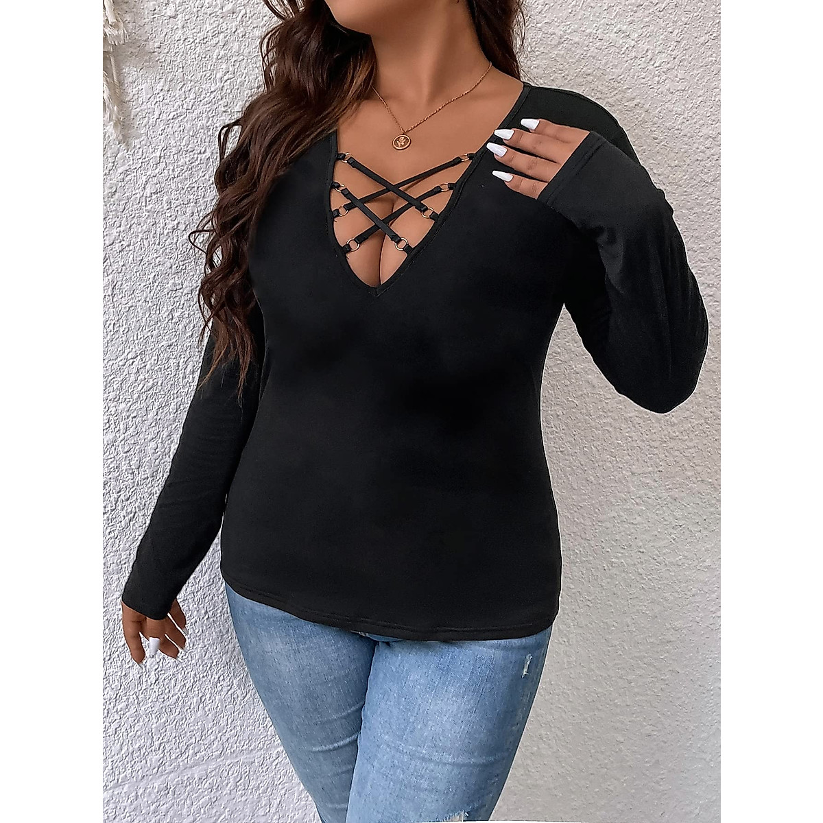WDIRARA Women's Plus Size Deep V Neck Criss Cross Ring Long Sleeve Sexy Tee Tops Black 2XL
