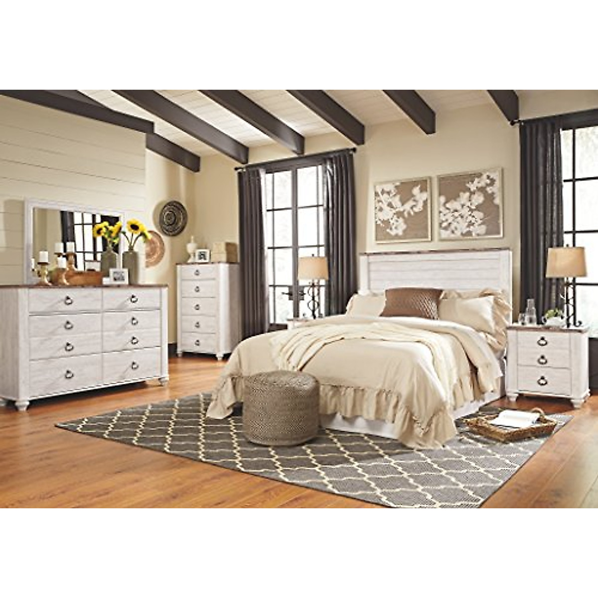 Signature Design by Ashley Willowton 5 Drawer Chest of Drawers, Two-tone Brown and Whitewash