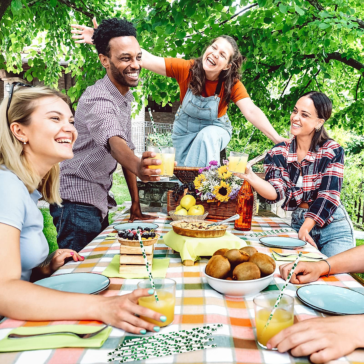 AnyDesign 200Pcs Summer Paper Straws Foil Green Tropical Leaves Disposable Drinking Straws Hawaiian Decorative Straws for Summer Luau Party Supplies Juices Shakes Cocktail Decoration