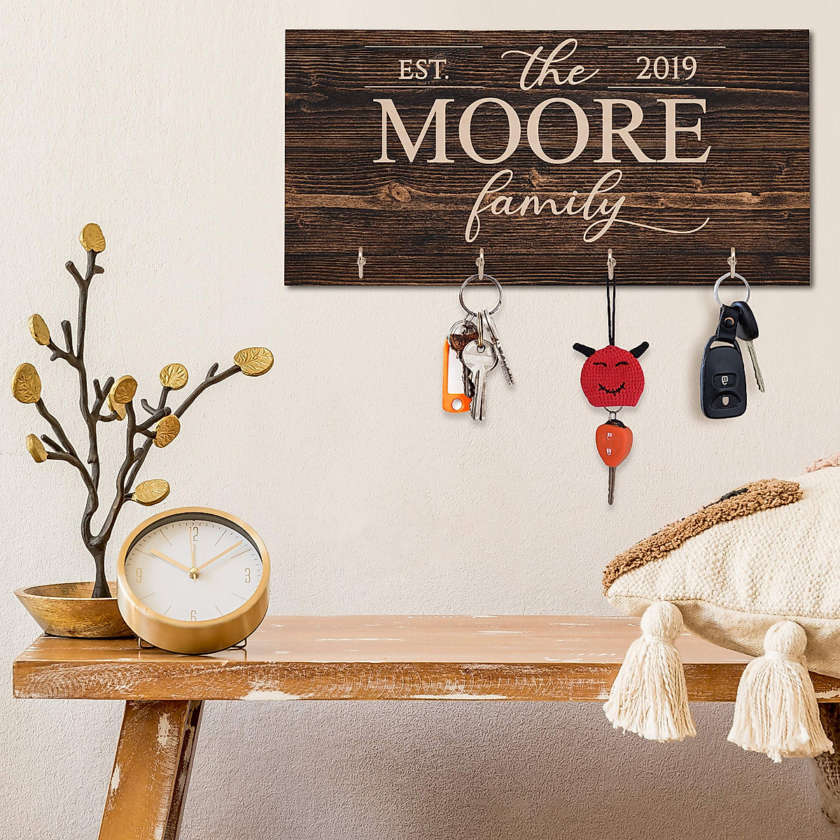 Naive Argo Personalized Wood Wall Mount Key Holder for Couple Mr Mrs Wedding Gift | New Home Décor Customize Key Ring Hook Hanger for Housewarming Gifts | C01D04