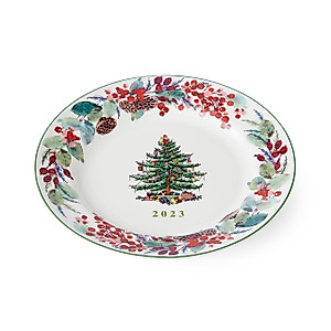 Spode Christmas Tree Collector's Plate, 8-Inch Porcelain Dinner & Appetizer Plate, Holiday-Themed Serving Plate, Microwave & Dishwasher Safe, Festive Collectible Seasonal Dining Plate