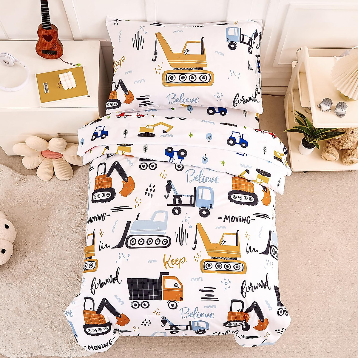 PERFEMET 4 Piece Boys Twin Bedding Sets Car Printed on White Kids Comforter Set for Boys Reversible Cartoon Tractors Bed in A Bag Comforter Set with Sheets (Car Pattern, Twin)