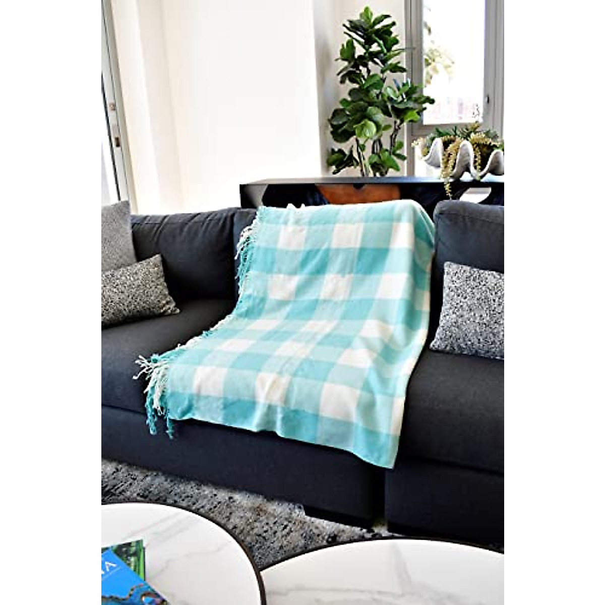 Blankets - Buffalo Plaid Throw Blanket - Decorative Classic Blanket - Comfortable and Ultra-Soft - Lightweight & Indoor Outdoor Blanket - Ideal for Living Room, Couch, Travelling Good for All Seasons