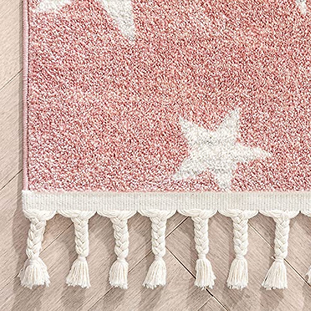 Well Woven Kosme Pink Geometric Star Pattern Stain-Resistant Area Rug (5'3" x 7'3")