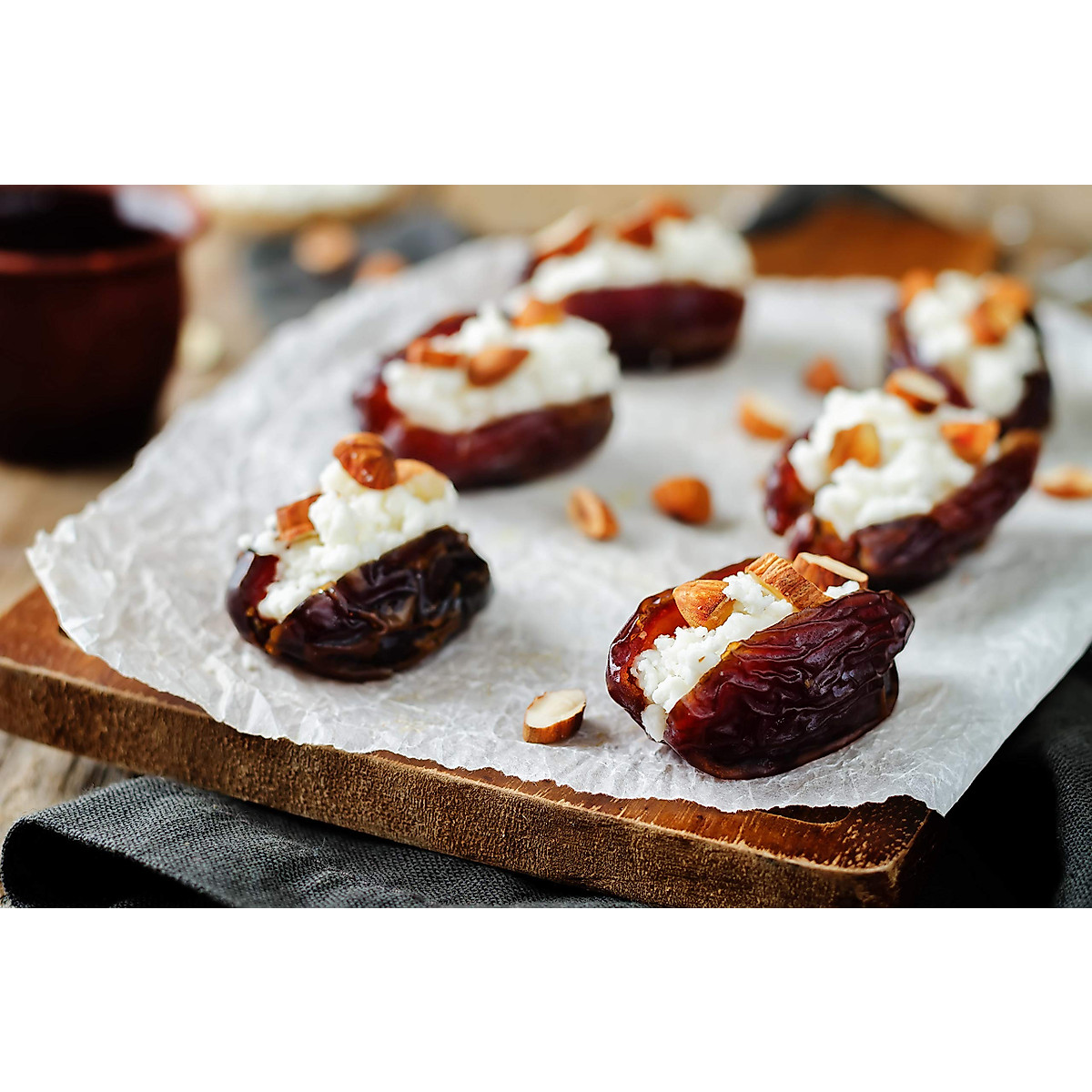 Anna and Sarah Pitted California Deglet Noor Dates in Resealable Bag, 3 lbs (1 Pack)