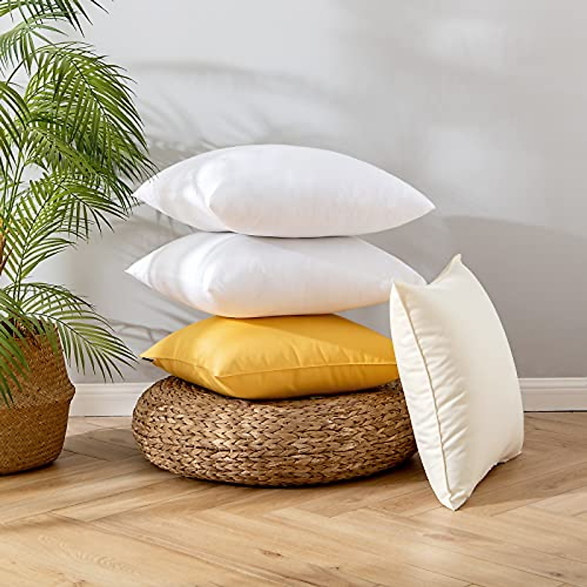 EMEMA 1 Piece Outdoor Pillow Inserts Waterproof Throw Pillow Premium Fluffy Decorative Cushion Square Inner Soft for Patio Furniture Garden Sleeping Bed Couch Sofa Bedroom 18x18 Inch 45x45 cm