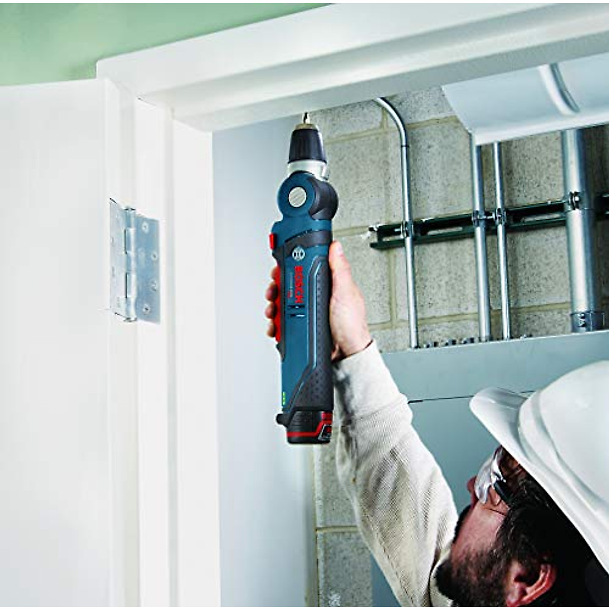 BOSCH PS11-102 12V Max 3/8 In. Right Angle Drill/Driver Kit with 2.0Ah Lithium Ion Battery