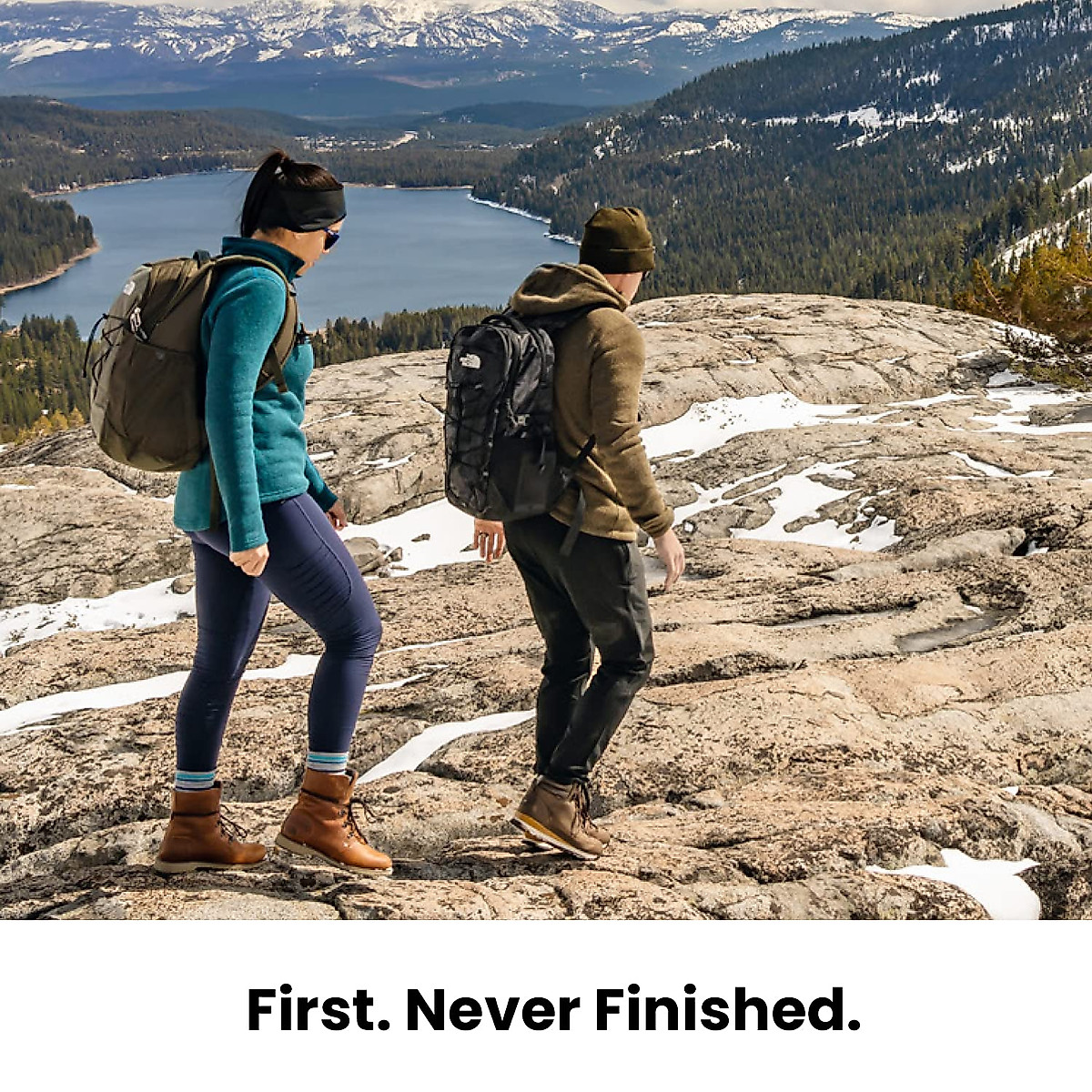 Smartwool SW001648G74M Women's Hike Classic Edition Full Cushion Solid Crew Socks Twilight Blue M