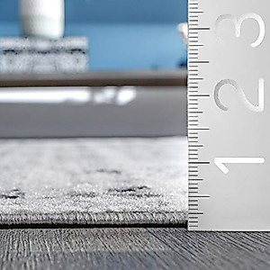 nuLOOM Adael Aztec Modern Distressed Area Rug, 3' x 5', Grey