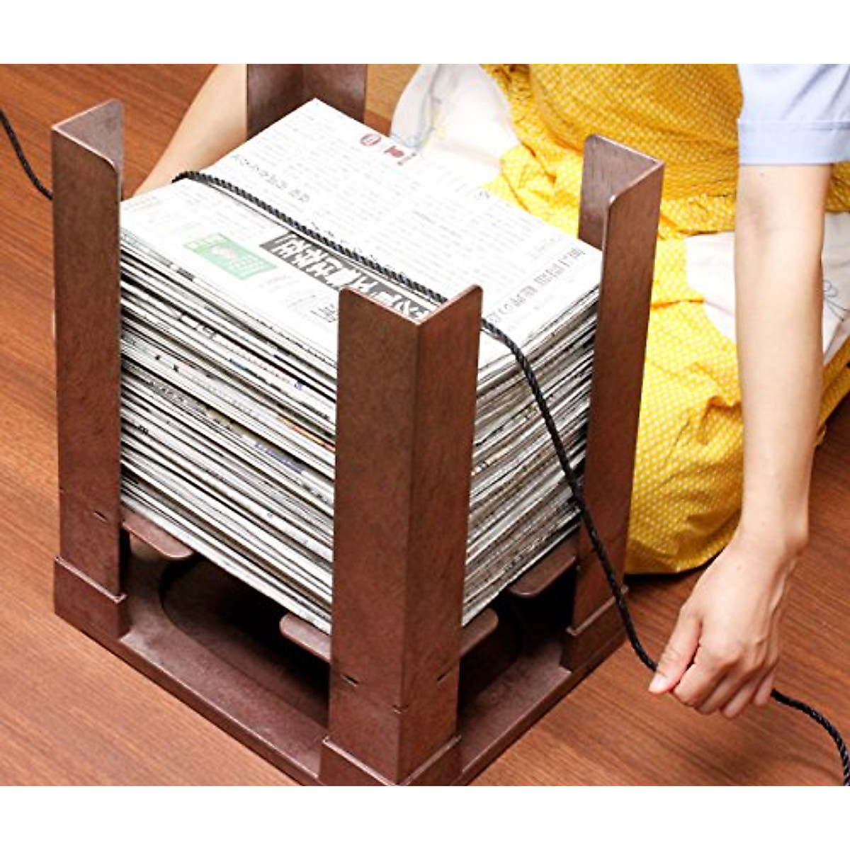 Homey Plastic Industrial Newspaper Raised Wood Carving