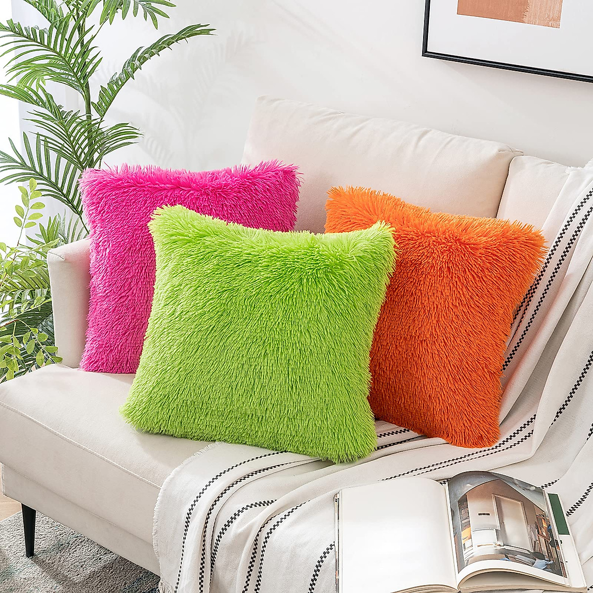 Woaboy Pack of 2 Luxury Faux Fur Throw Pillow Covers Decorative Soft Fluffy Plush Pillowcases Square Cushion Covers for Living Room Sofa Bedroom 20x20 Inch Green