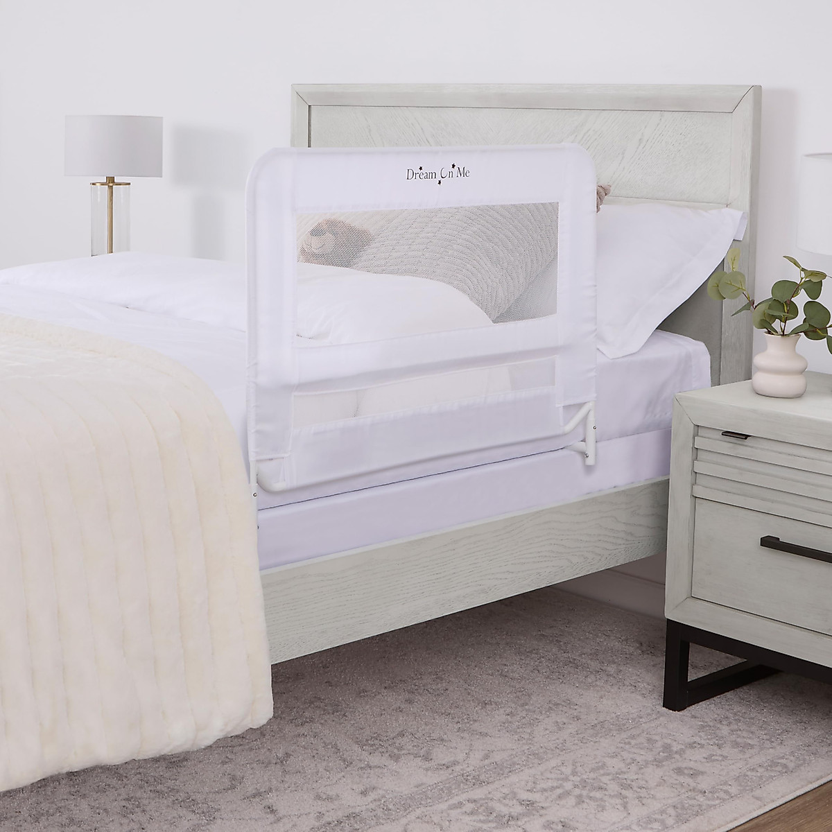 Dream On Me Lightweight Mesh Security Adjustable Bed Rail for Toddler with Breathable Mesh Fabric in White