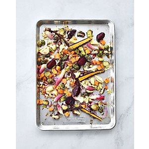 Nordic Ware Natural Aluminum Commercial Baker's Half Sheet, 2-Pack + Nordic Ware Half Sheet Cover (13 by 18 Inch, Clear)