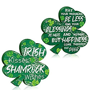 2 Pcs St Patrick's Day Table Wooden Signs Shamrocks Ornaments Irish Themed 5.91x5.78 Inch Lucky Tabletop St. Patrick's Table Decor Rustic Wood Centerpieces Green Shamrock Blocks Office Home Decor