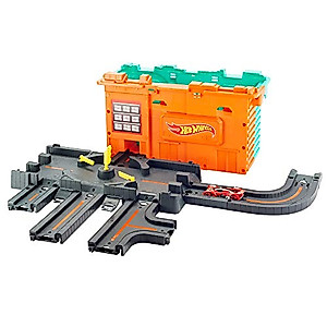 Hot Wheels City Town Center Play Set Idea for Ages 4 to 8 Years 2-Sided with Mechanic Shop, Roundabout, Street Lights Connects to Other Sets