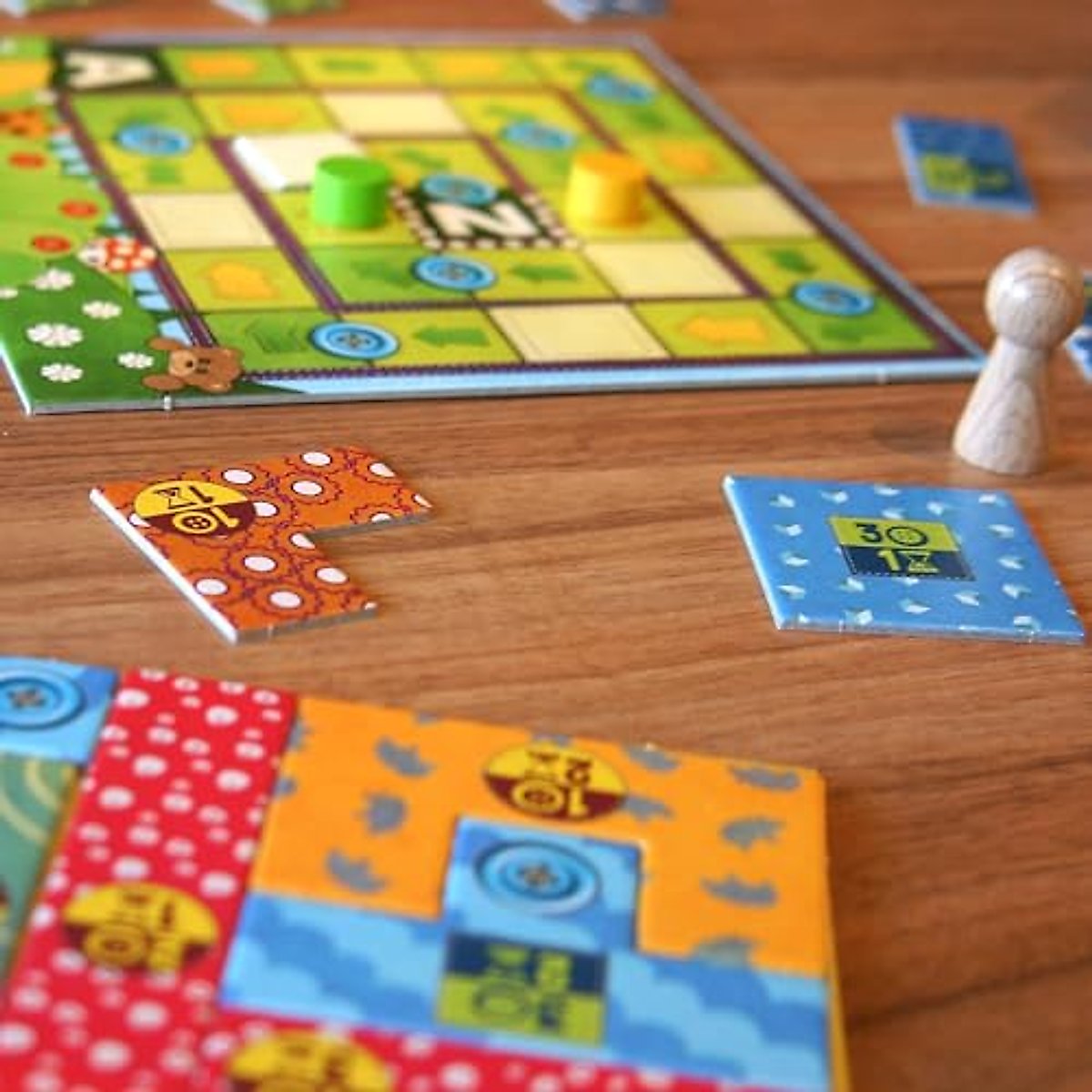 Patchwork Express Board Game - Fast-Paced Two-Player Quilting Strategy Game! Interactive Puzzle Game for Kids & Adults, Ages 6+, 2 Players, 20 Minute Playtime, Made by Lookout Games