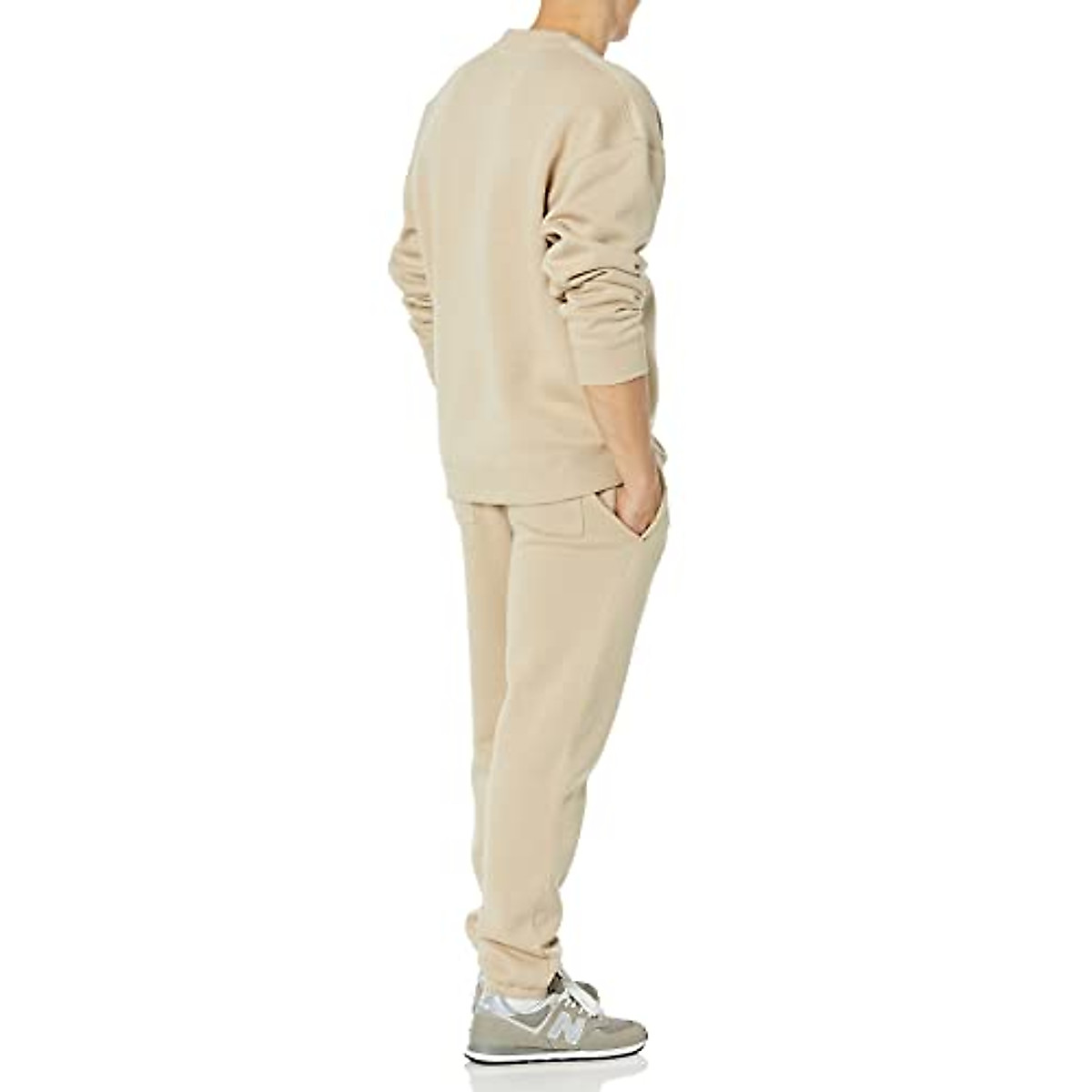 Amazon Essentials Relaxed-Fit Sweatpants for Men - Closed-Bottom, Big & Tall Options, Tan, Medium