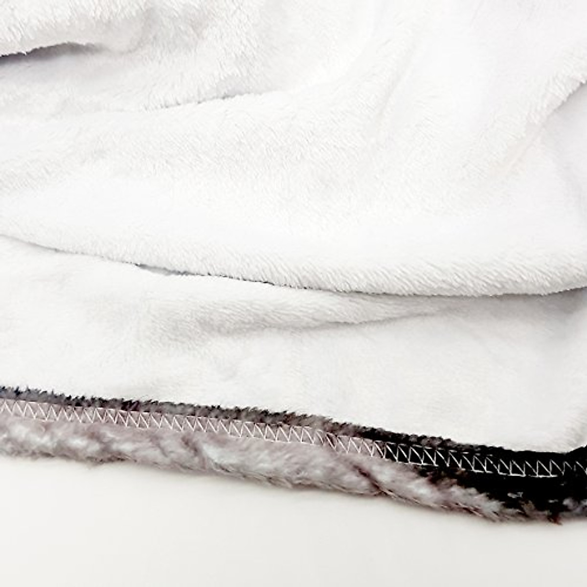 SIGOUYI Lightweight Fleece Blankets Reversible Throw Cozy Plush Microfiber All-Season Blanket for Bed/Couch - Throw 40x50 Inch, Skull Tree Grey