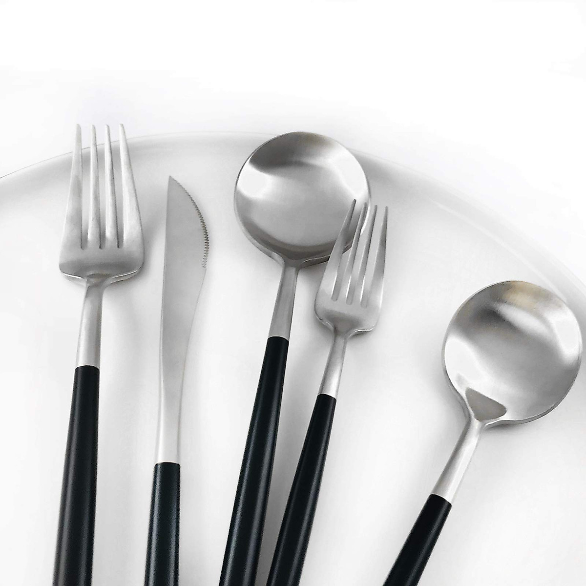 Gugrida Black Silver Flatware, Royal 5 Piece Matte Black Handle 18/10 Stainless Steel Tableware Sets for 1 Including Forks Spoons Knives, Camping Silverware Travel Utensils Set Cutlery Black/Silver