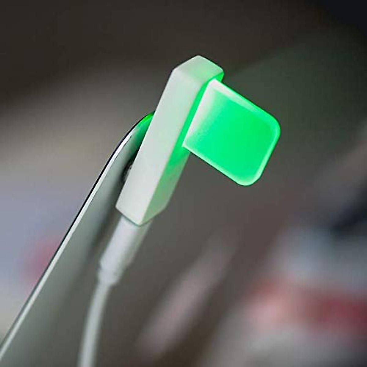 Luxafor Flag LED USB Busy Light Indicator (59 inch Cable)