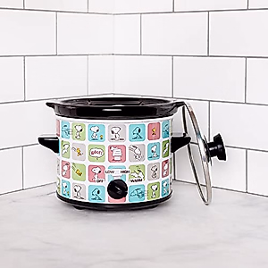 Uncanny Brands Peanuts 2 Quart Slow Cooker- Snoopy & Woodstock Appliance