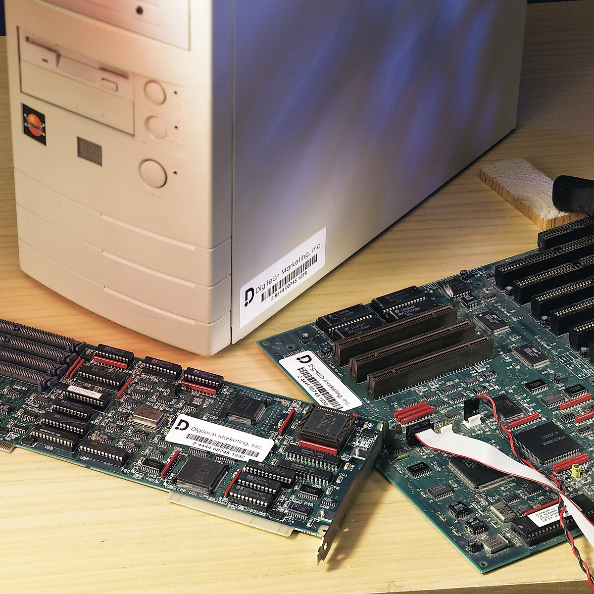 Avery Waterproof Address Labels with Sure Feed & TrueBlock 1" x 2-5/8", 1,500 White Laser Labels (5520)