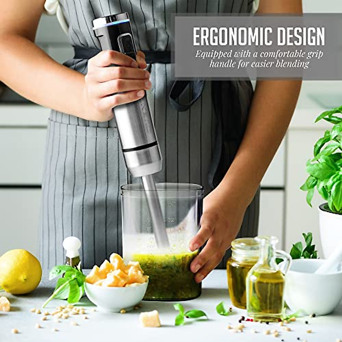 OVENTE Electric Cordless Immersion Hand Blender 200 Watt 8-Mixing Speed with Stainless Steel Blades, Heavy-Duty Portable & Rechargeable Perfect for Smoothies, Puree Baby Food & Soup, Black HR981B