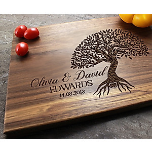 Personalized Family Tree Cutting Board Wedding Gift for Couple Engraved Custom Family Chopping Board