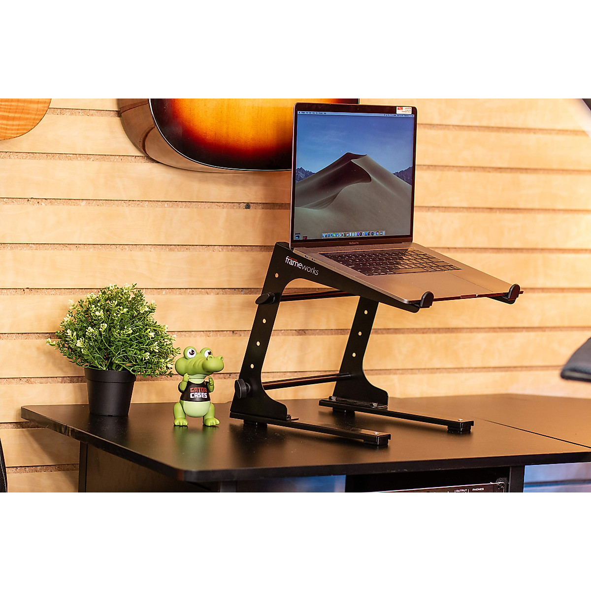 Gator Frameworks Portable Desktop Laptop/DJ Controller Stand with Fixed Height; (GFWLAPTOP1000)