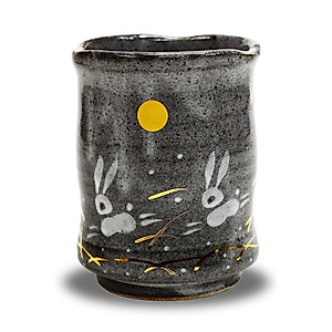 Kutani Yaki(ware) Japanese Yunomi Tea Cup Rabbit