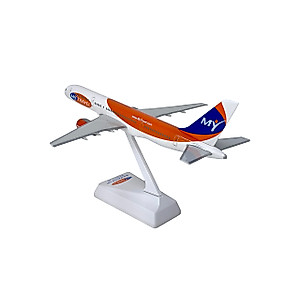 MyTravel 757-200 Airplane Miniature Model Snap Fit Kit 1:200 Part# ABO-75720H-053