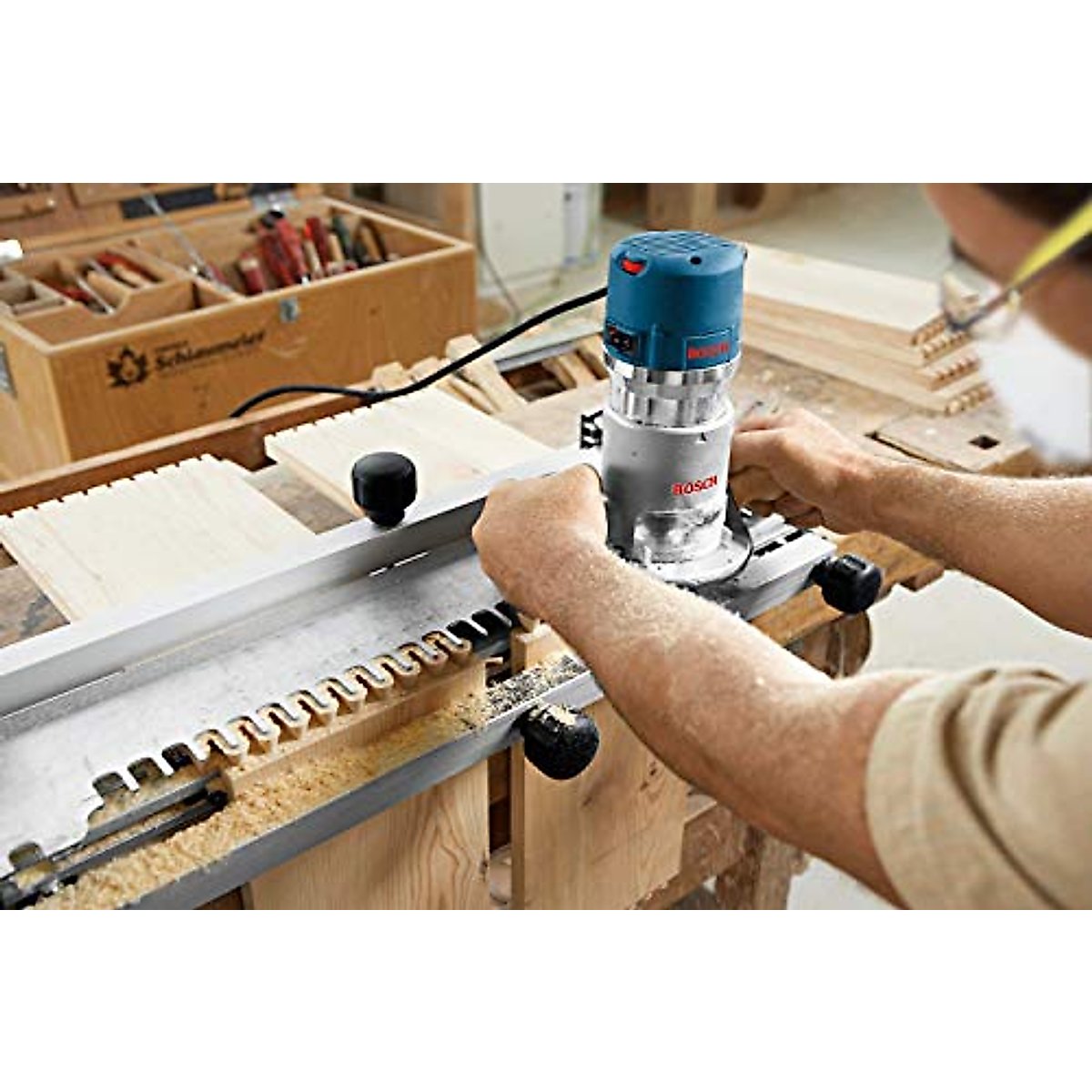 BOSCH 1617EVSPK Wood 12 Amp Router Tool Combo Kit - 2.25 Horsepower Plunge Router & Fixed Base with a Variable Speed Motor