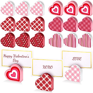 Qunclay 18 Pcs Valentine's Day Wooden Heart Place Card Holder Mini Heart Decor with 30 Pcs Gold Foil White Place Card Table Photo Number Sign Stand Holder for Place Setting Decoration(Bright Style)