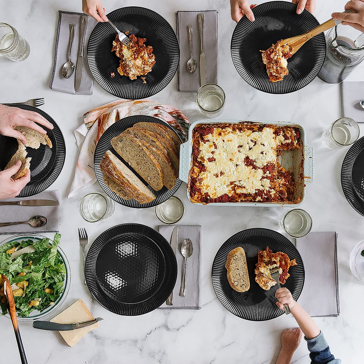 afcevnlb Black Dinnerware Sets 12 pcs Melamine Plates and Bowls Sets Round Dinner Set with Plates, Dishes, Bowls and Serving Platters, Kitchen Dinnerware Sets for 4