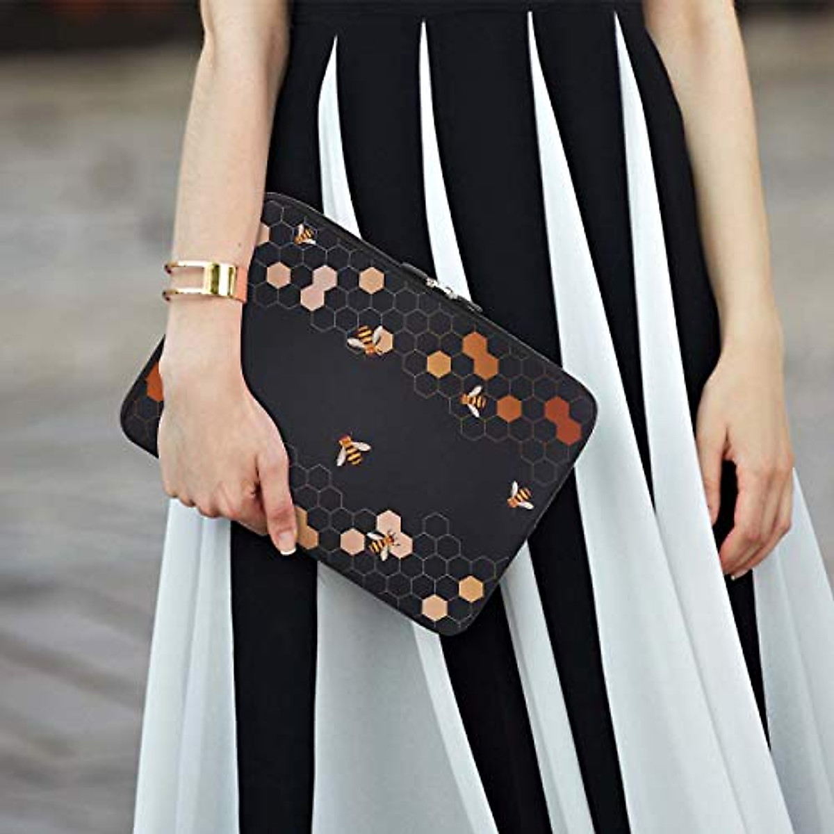 iCasso 13-13.3 inch Laptop Sleeve Bag, Waterproof Shock Resistant Neoprene Notebook Protective Bag Carrying Case Compatible MacBook Pro/MacBook Air - Honeycomb