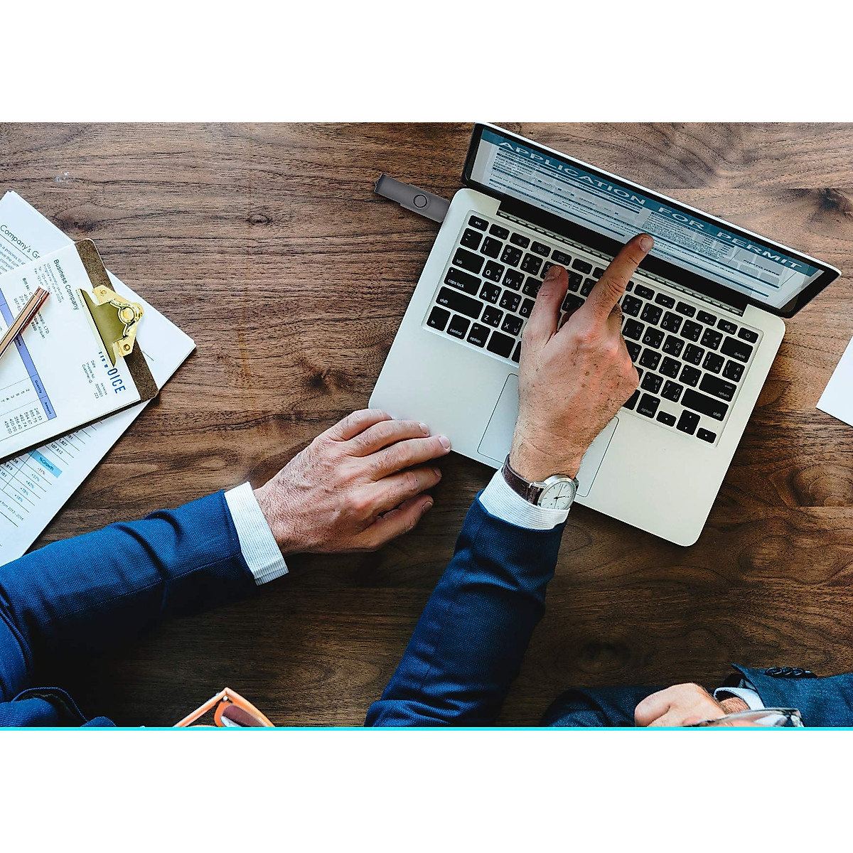 Bundle of USB Case of 10 Slots and 16GB USB Flash Drives 10 Pack Blue Mix Black USB Holders to Organize 10 Thumb Drives 16 GB