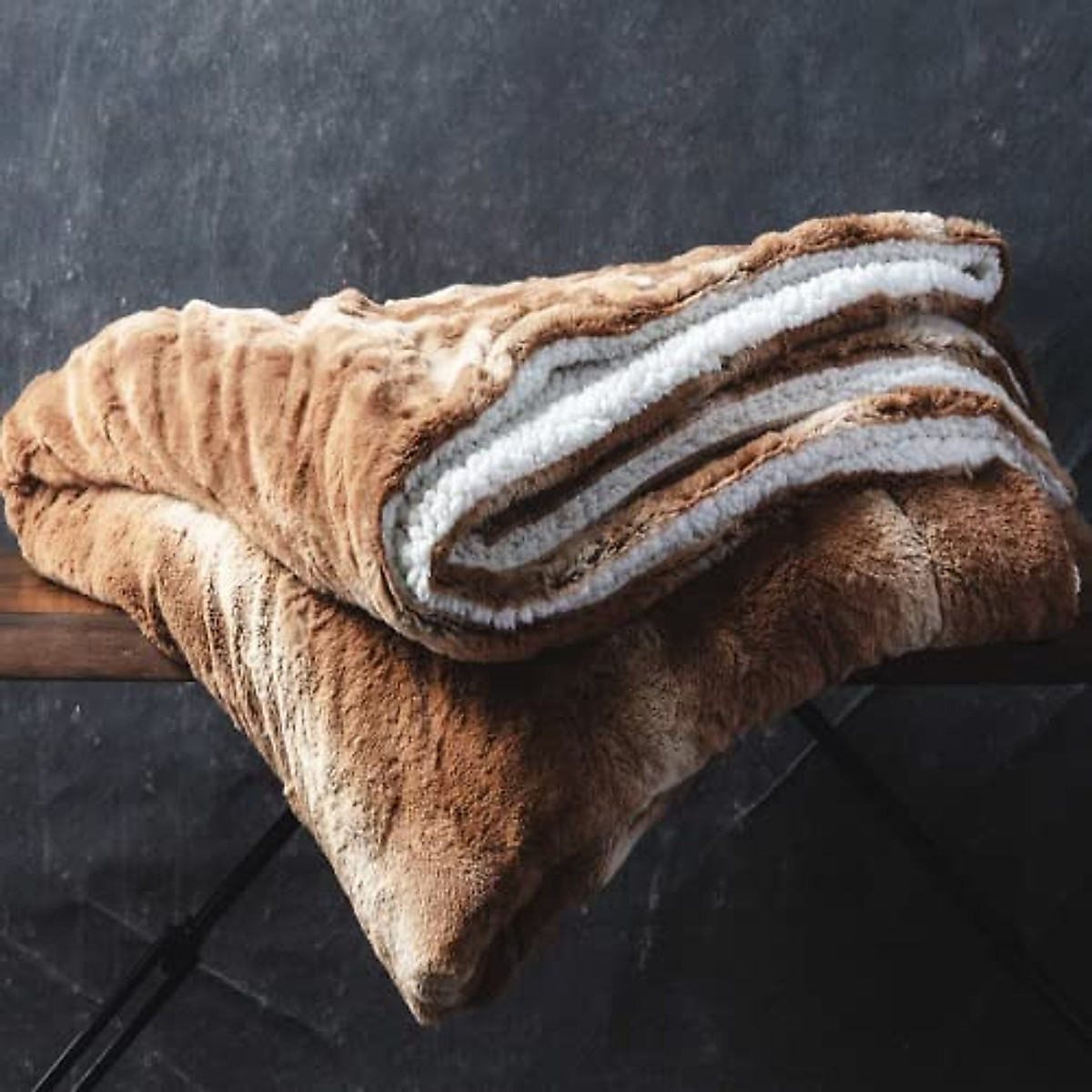 ViscoSoft Faux Fur King/California King 90"x108" Sherpa Luxury Blanket Brown - Shed Free Furry Comforter - Cozy, Soft, Fuzzy Faux Fur Throw Blanket for Couch or Bed