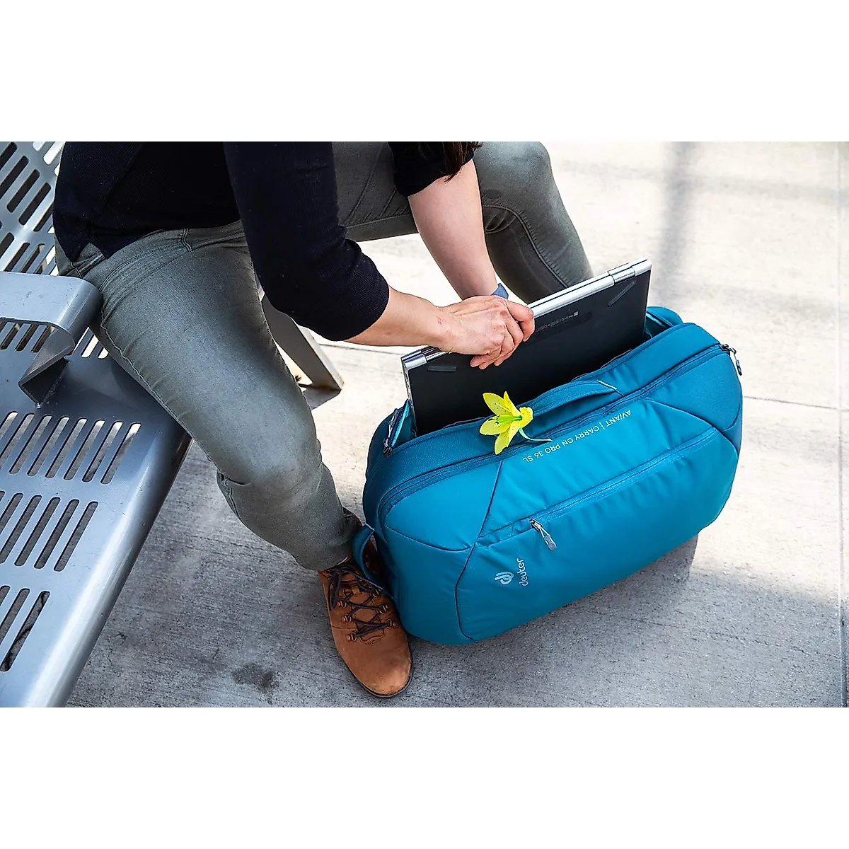 Deuter AViANT Carry on Pro 36 SL Women’s Travel Backpack - Denim/Arctic