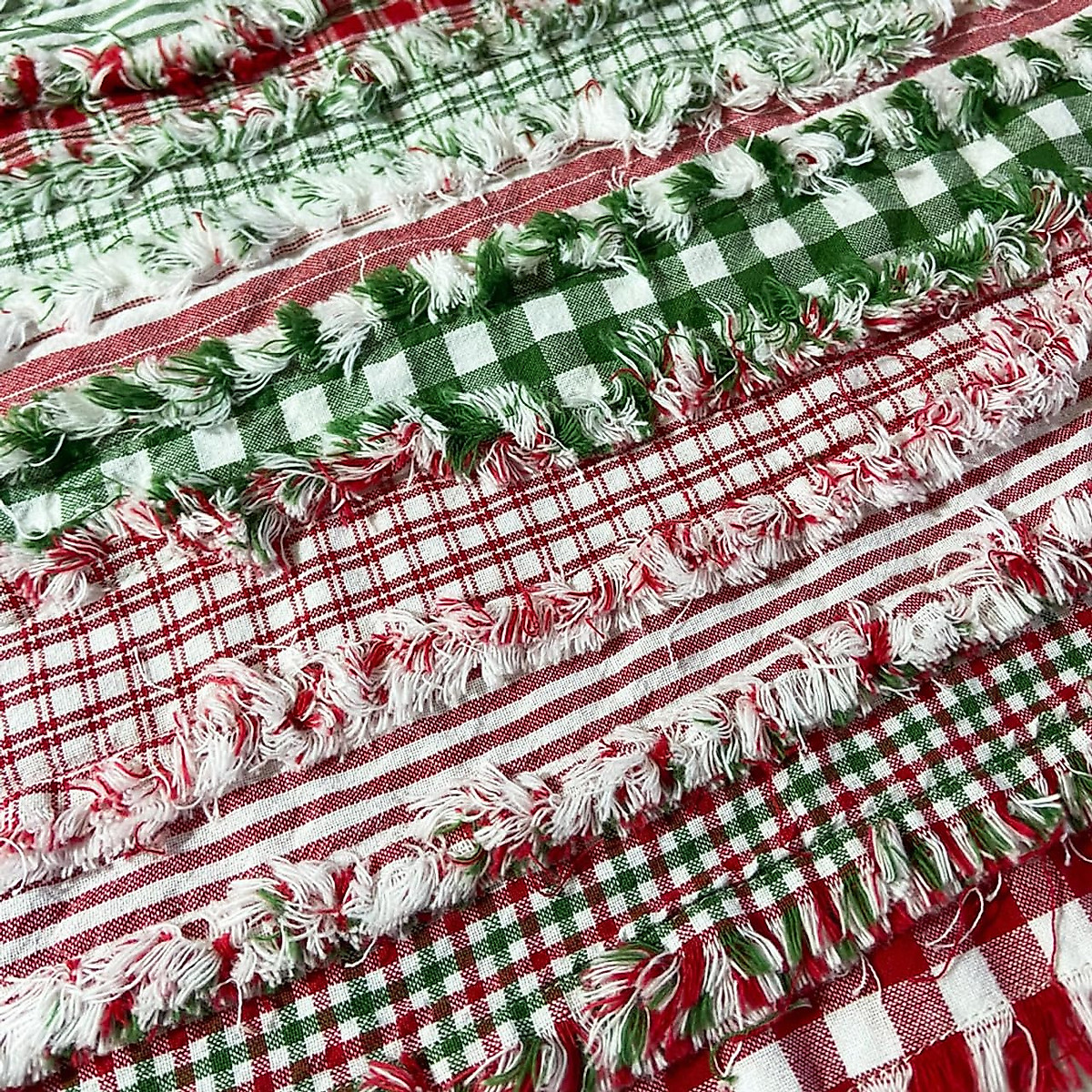 22 Merry Christmas Red and Green Homespun 100% Cotton Fabric 2.5" X 44" Precut Jelly Roll by JCS