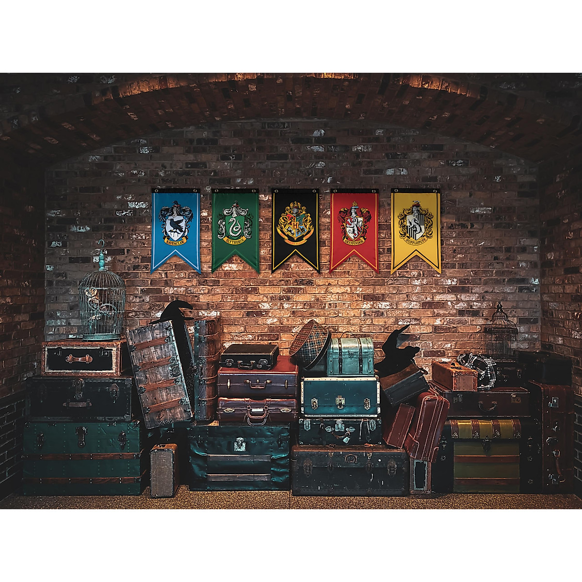 Conquest Journals Harry Potter Wizarding House Banner Flag Set, 12'' x 20'' Polyester Flags, Set of 5 Includes Hogwarts Crest, Gryffindor, Slytherin, Ravenclaw & Hufflepuff Banners, Birthday Party