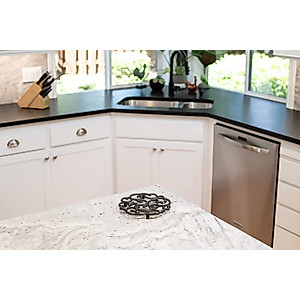 gasaré, Cast Iron Trivet for Hot Dishes, Pots, and Pans, Metal Trivet, Vine Plant Design, Rubber Feet Caps, Ring Hanger, 8 Inches, Brown, 1 Unit