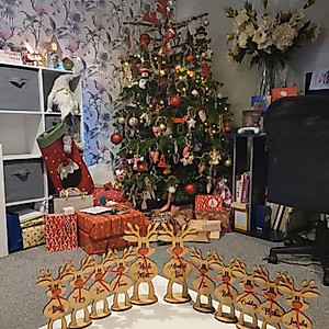 Personalized Freestanding Reindeer,Custom Name Wood Party Table Number Wooden Sign Cute Personalized Christmas Decorations Cartoon Place Card for Table Setting