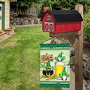 St Patricks Day Garden Flag, Lucky Irish Gnomes Shamrocks Welcome Burlap Garden Flags 12x18 Double Sided, Outdoor Small Holiday Garden Decor Flags
