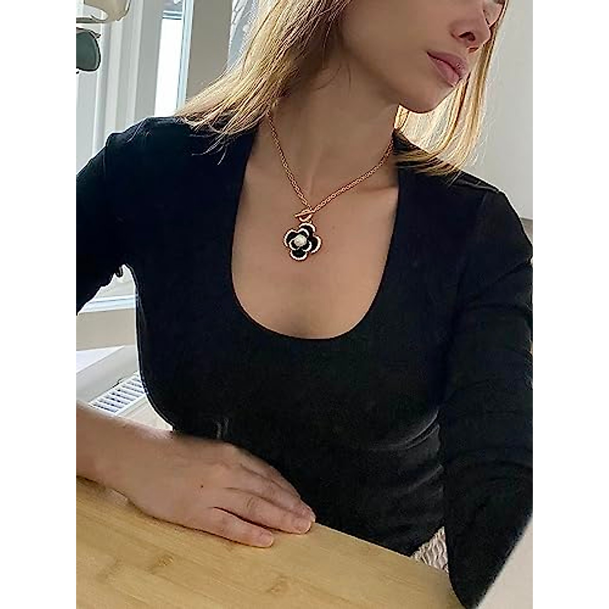 Fashion Jewelry designer statement enamel rhinestone camellia flower faux pearl charm pendant necklace for women (Black)