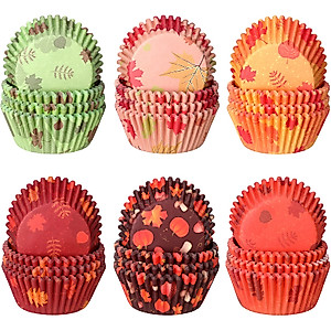 600 Counts Thanksgiving Cupcake Liners Pumpkin Maple Leaf Cupcake Baking Cups Autumn Thanksgiving Muffin Liners Paper Baking Cups for Home Baking Fall Themed Liners Party Supplies (Classic Styles)