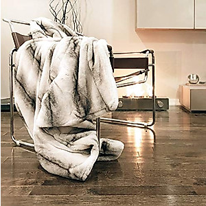 Double Sided Faux Fur Throw Blanket Silky Soft Oversized Afghan Machine Washable, Grey Striped Mink Chinchilla Shadow Fox (Light Grey, 55Wx70L)