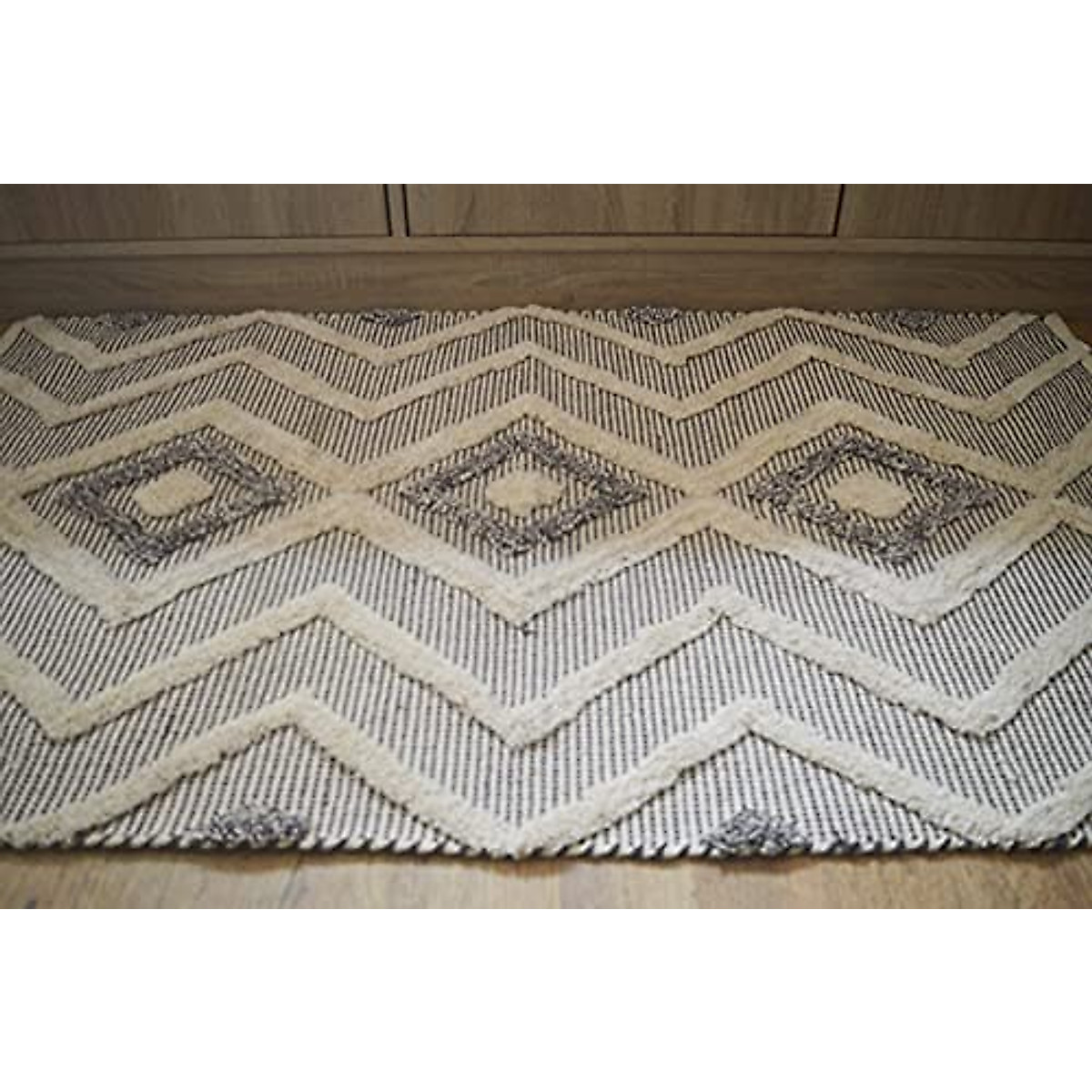 CHARDIN HOME 3x5 Cotton Boho Rug Grey and Ivory | Modern Farmhouse Throw/ Bath Rug for Bathroom Bedroom Kitchen entryway and More | Machine Washable high Low Textured Area Rug