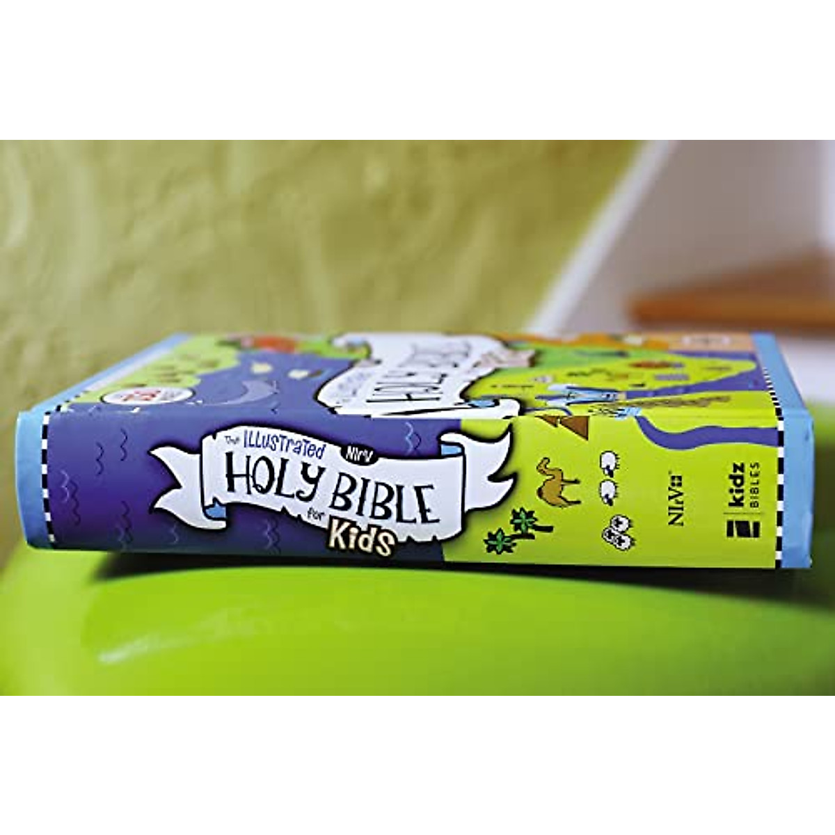 NIrV, The Illustrated Holy Bible for Kids, Hardcover, Full Color, Comfort Print: Over 750 Images