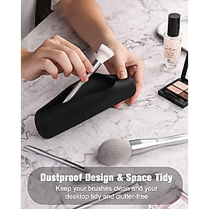 FERYES Large Travel Makeup Brush Holder, Magnetic Anti-fall Out Silicon Portable Cosmetic Face Brushes Holder, Soft and Sleek Makeup Tools Organizer for Travel- (8.27 * 2.36 * 1.57)